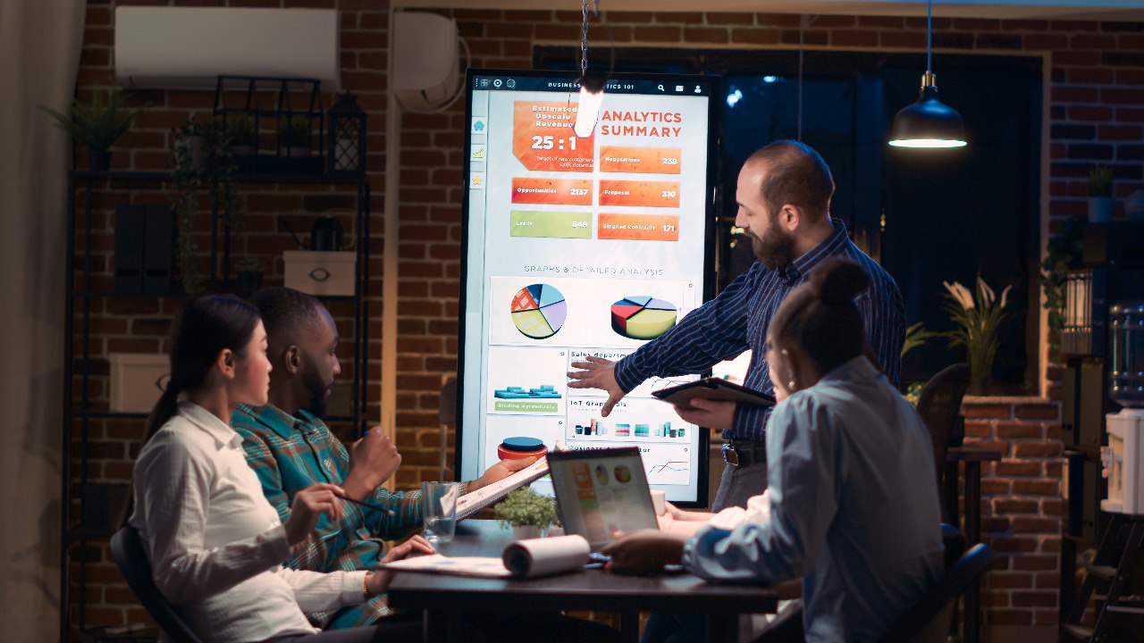 How a BBA in Marketing Prepares You for the Future